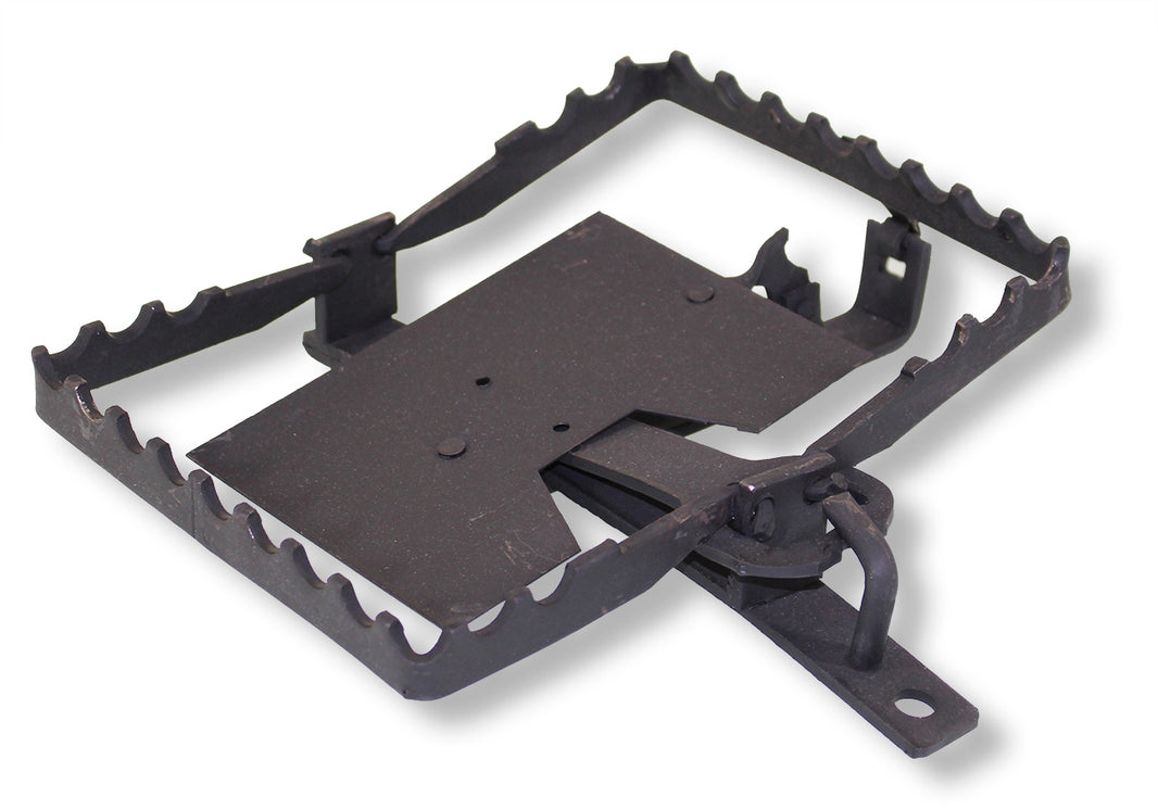 Historische Falle: Eckiges Eisen mit gewellten Bügeln – HEKA-Brutgeräte